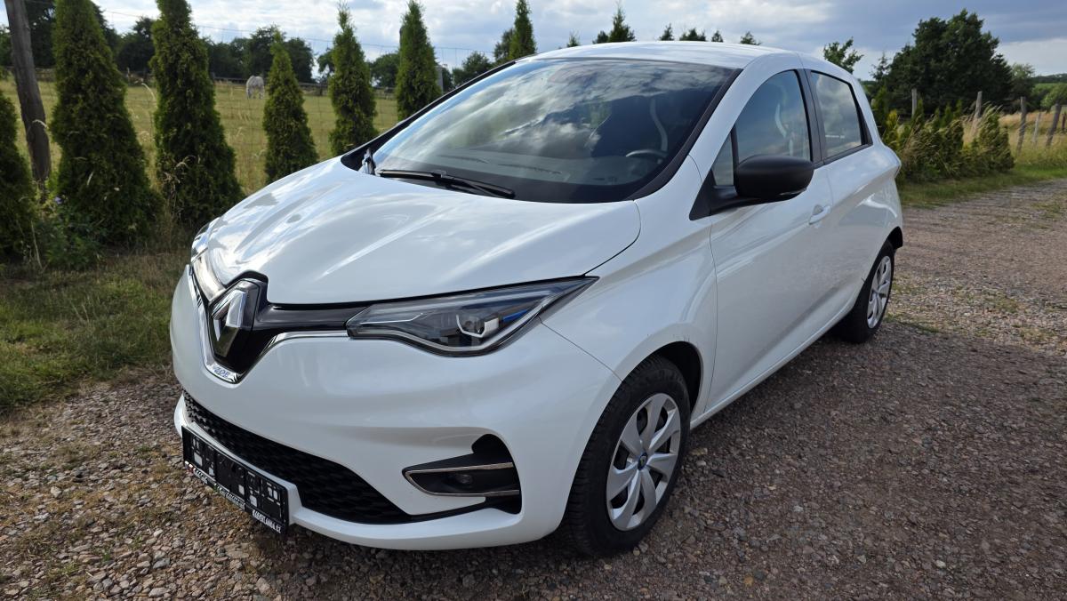 Ihned: Renault Zoe Life - Radek Landa