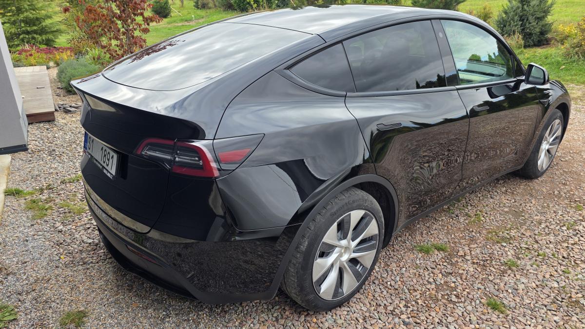 Nejlevnější Tesla Model Y 2023 | LFP Baterie & AMD Ryzen | Radek Landa