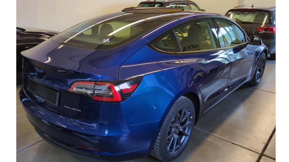 TESLA Model 3 LongRange Refresh 2022 + AMD Ryzen + Matrix - Radek Landa