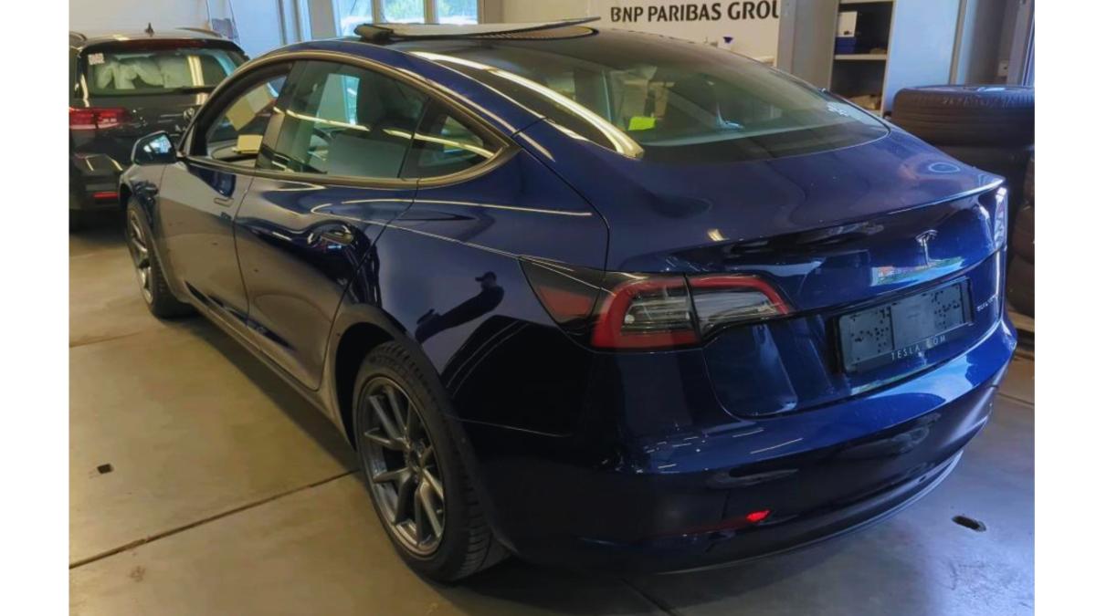 TESLA Model 3 LongRange Refresh 2022 + AMD Ryzen + Matrix - Radek Landa