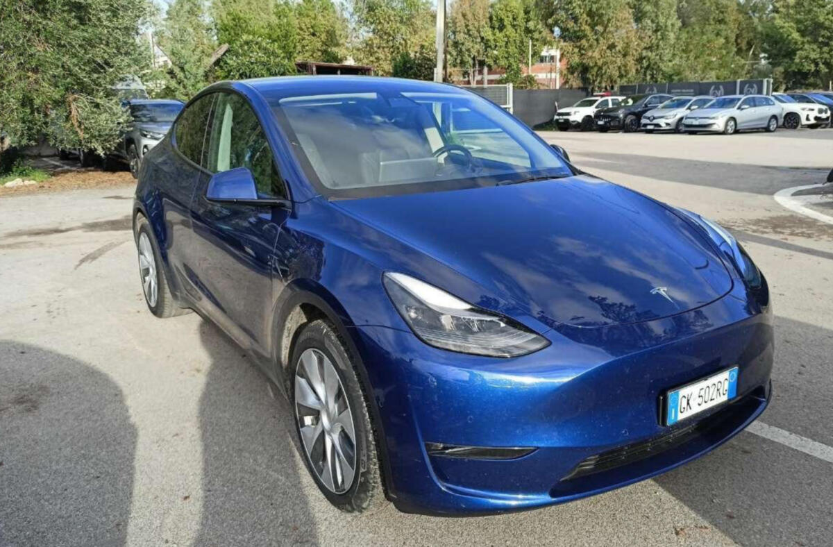 Tesla Model Y Long Range 4x4 (2022) | Tažné 1600 kg | Záruka | DPH